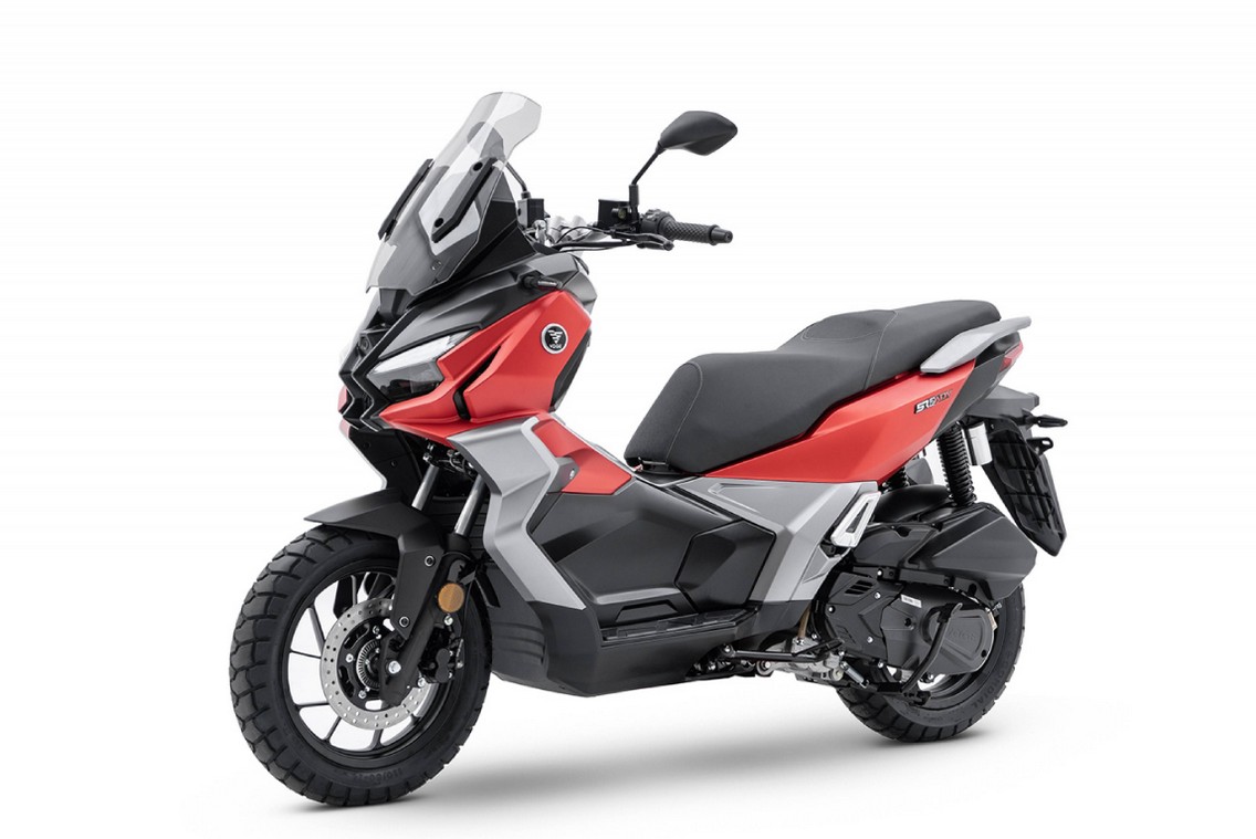 Crossover skútr VOGE SR1125i ADV pro offroadový výpravy | Voge Česko
